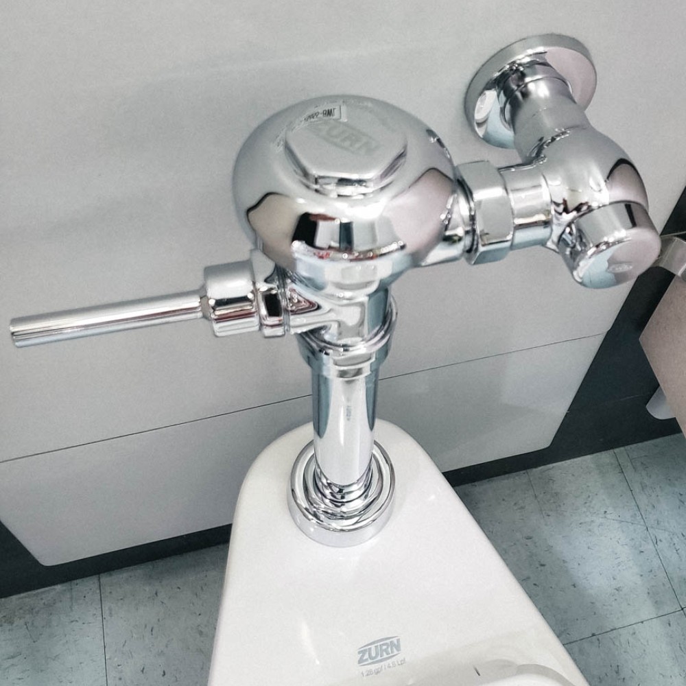 AquaVantage Exposed Flush Valve for Water Closets